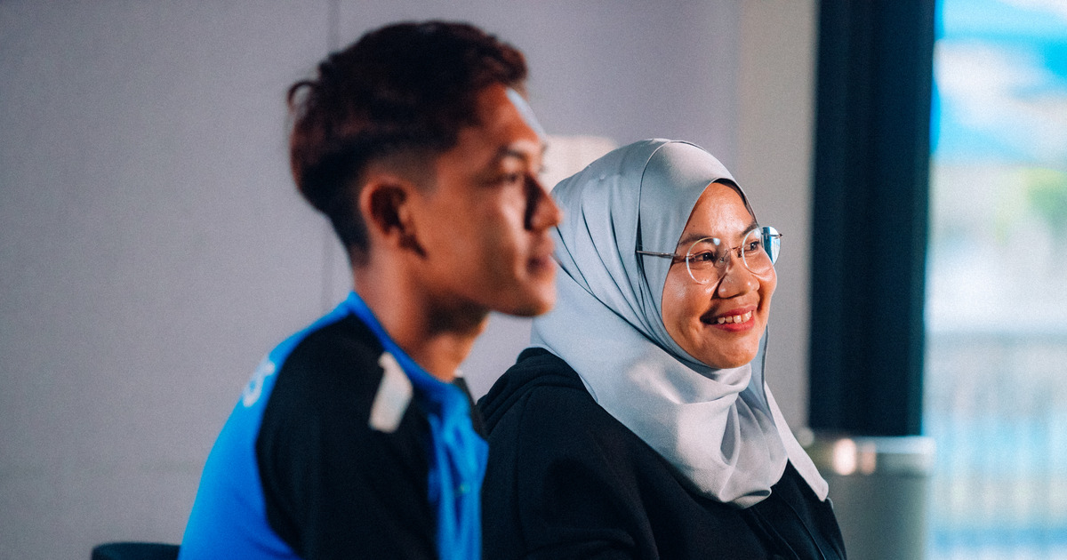 Mother, father, supporter – meet the driving force behind Asis's rise ...